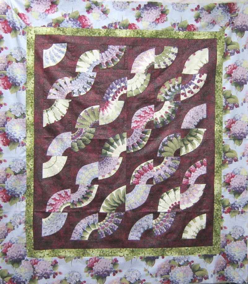 Hydrangea Quilt Top (unfinished) – Eddie's Quilting Bee